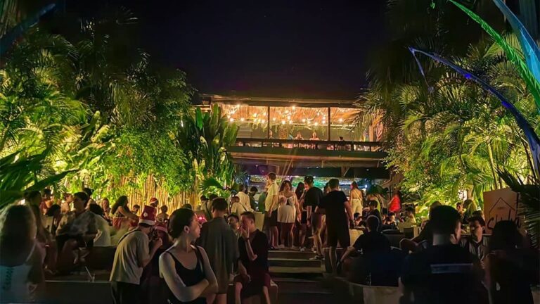 5 Best Bars in El Nido: Sunset Drinks, Parties & More